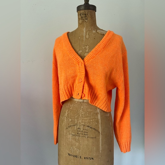 H&M | Sweaters | Bright Neon Orange Cropped Cardigan Sweater With ...